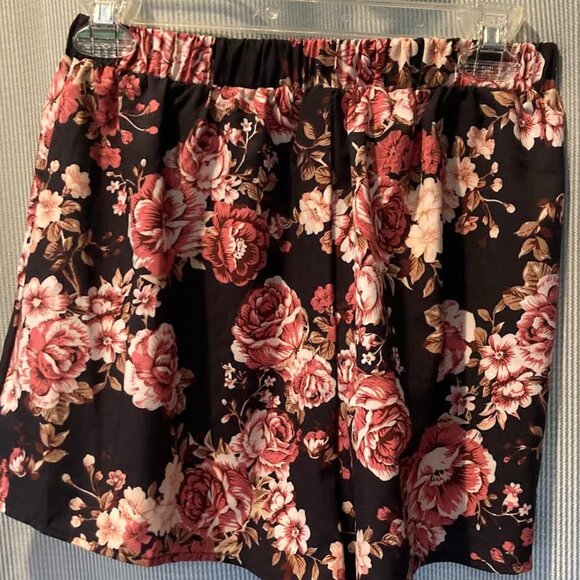SHEIN | Shorts | Rose Shorts Med | Poshmark